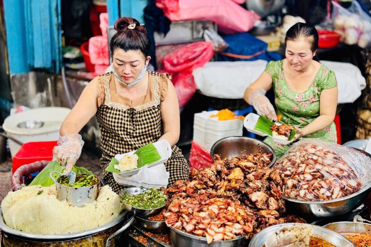 Discover Best Night Market in Saigon & Best Tips For Traveler Updated ...