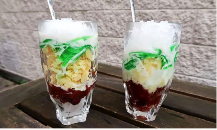 Top 10+ Must-Try Desserts In Ho Chi Minh City - Saigon Local Tour